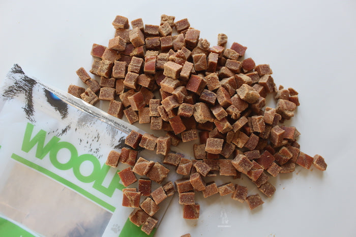 Woolf_godbidder_med_lam_Chunkies_traeningsgodbidder_vimedpoter ...